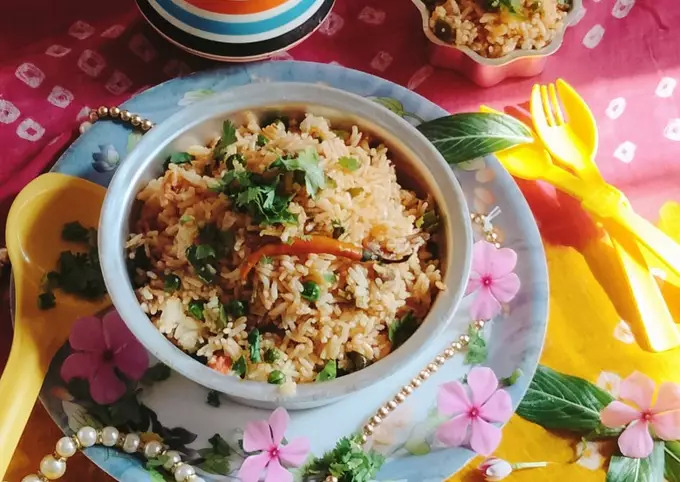 Samosa Dahi Sev Chaat Reel - Foodism